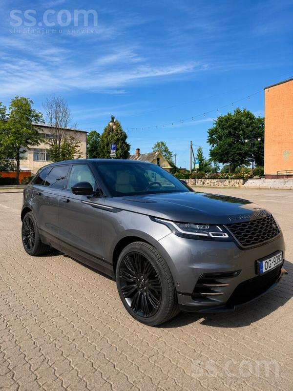 Grey Land Rover Range Rover Velar 2017 in Riga, with an engine capacity of 3.00 L and mileage of 181 thousand km for 27800 €, photo 1 on AUTOMOTO.COM.LV