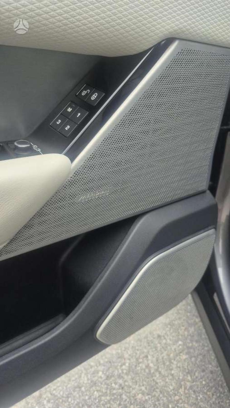 Grey Land Rover Range Rover Velar 2017 in Klaipeda, with an engine capacity of 2.99 L and mileage of 280 thousand km for 21999 €, photo 13 on AUTOMOTO.COM.LV