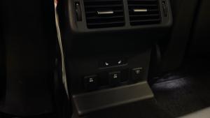 Pelēks Land Rover Range Rover Velar 2017 Rīga, ar dzinēja tilpumu 3.00 L un nobraukumu 182 tūkst. km par 27990 €, foto 23 vietnē AUTOMOTO.COM.LV