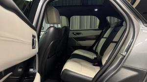 Pelēks Land Rover Range Rover Velar 2017 Rīga, ar dzinēja tilpumu 3.00 L un nobraukumu 182 tūkst. km par 27990 €, foto 24 vietnē AUTOMOTO.COM.LV