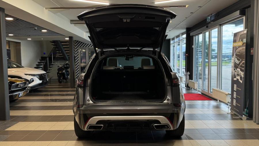 Pelēks Land Rover Range Rover Velar 2017 Rīga, ar dzinēja tilpumu 3.00 L un nobraukumu 182 tūkst. km par 27990 €, foto 25 vietnē AUTOMOTO.COM.LV