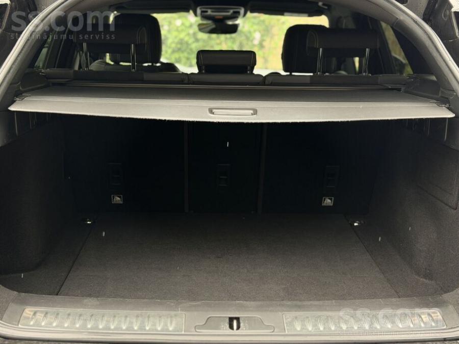 Pelēks Land Rover Range Rover Velar 2017 Jelgava, ar dzinēja tilpumu 2.00 L un nobraukumu 154 tūkst. km par 18500 €, foto 12 vietnē AUTOMOTO.COM.LV