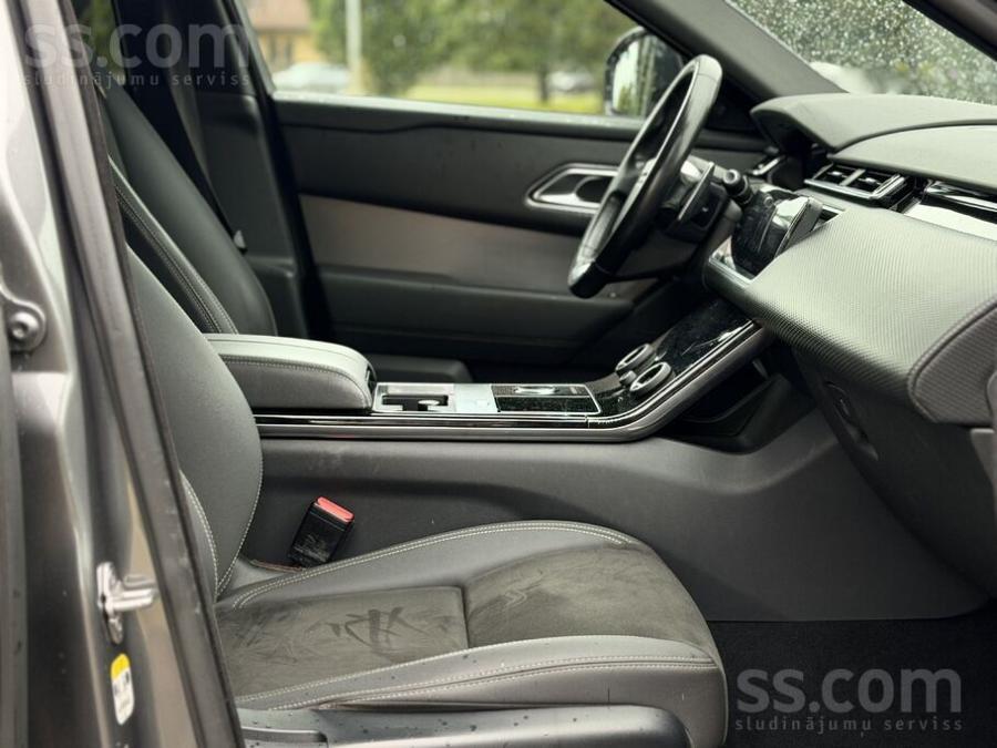 Pelēks Land Rover Range Rover Velar 2017 Jelgava, ar dzinēja tilpumu 2.00 L un nobraukumu 154 tūkst. km par 18500 €, foto 14 vietnē AUTOMOTO.COM.LV
