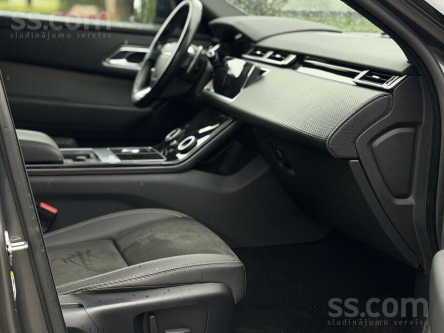 Pelēks Land Rover Range Rover Velar 2017 Jelgava, ar dzinēja tilpumu 2.00 L un nobraukumu 154 tūkst. km par 18500 €, foto 16 vietnē AUTOMOTO.COM.LV