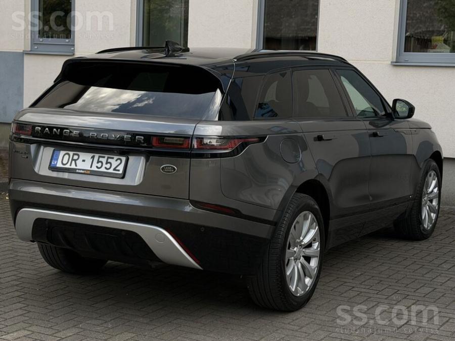 Grey Land Rover Range Rover Velar 2017 in Jelgava, with an engine capacity of 2.00 L and mileage of 154 thousand km for 19800 €, photo 12 on AUTOMOTO.COM.LV