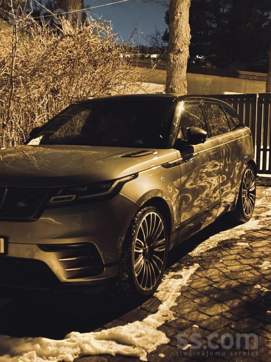 Pelēks Land Rover Range Rover Velar 2017 Rīga, ar dzinēja tilpumu 3.00 L un nobraukumu 119 tūkst. km par 24900 €, foto 5 vietnē AUTOMOTO.COM.LV