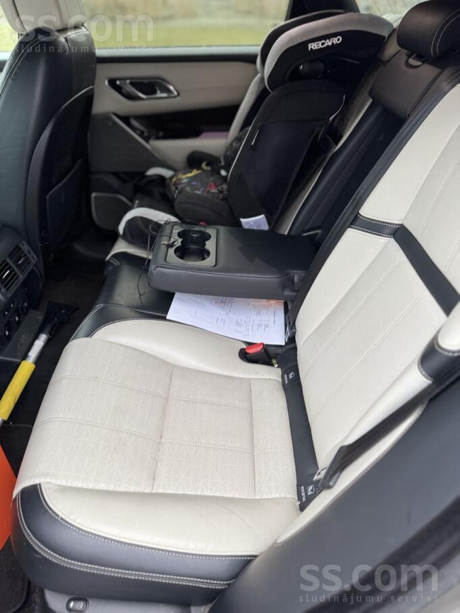 Pelēks Land Rover Range Rover Velar 2017 Rīga, ar dzinēja tilpumu 3.00 L un nobraukumu 119 tūkst. km par 24900 €, foto 10 vietnē AUTOMOTO.COM.LV
