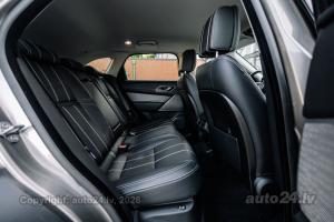 Grey Land Rover Range Rover Velar 2017 in Parnu, with an engine capacity of 2.00 L and mileage of 209 thousand km for 19990 €, photo 29 on AUTOMOTO.COM.LV