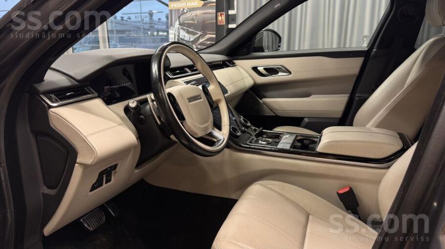 Pelēks Land Rover Range Rover Velar 2018 Rīga, ar dzinēja tilpumu 2.00 L un nobraukumu 119 tūkst. km par 28990 €, foto 9 vietnē AUTOMOTO.COM.LV