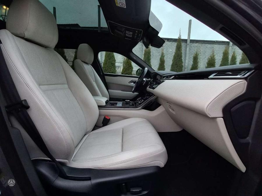Pelēks Land Rover Range Rover Velar 2018 Šauļi, ar dzinēja tilpumu 2.00 L un nobraukumu 137 tūkst. km par 23950 €, foto 13 vietnē AUTOMOTO.COM.LV
