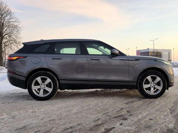 Pelēks Land Rover Range Rover Velar 2018 Tauragė, ar dzinēja tilpumu 2.00 L un nobraukumu 159 tūkst. km par 16500 €, foto 4 vietnē AUTOMOTO.COM.LV