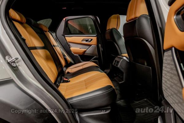 Grey Land Rover Range Rover Velar 2018 in Parnu, with an engine capacity of 3.00 L and mileage of 90 thousand km for 34500 €, photo 11 on AUTOMOTO.COM.LV