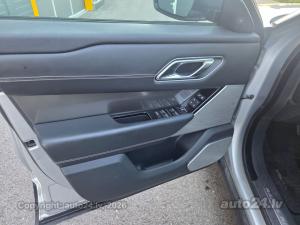 Pelēks Land Rover Range Rover Velar 2018 Tartu, ar dzinēja tilpumu 2.00 L un nobraukumu 144 tūkst. km par 23890 €, foto 25 vietnē AUTOMOTO.COM.LV
