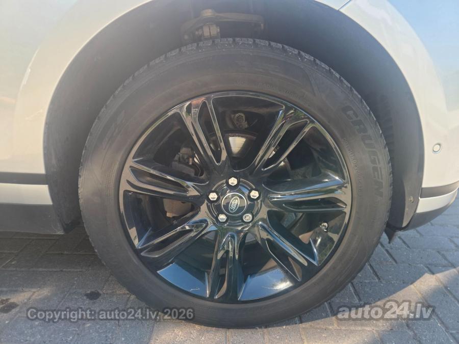 Pelēks Land Rover Range Rover Velar 2018 Tartu, ar dzinēja tilpumu 2.00 L un nobraukumu 144 tūkst. km par 23890 €, foto 27 vietnē AUTOMOTO.COM.LV