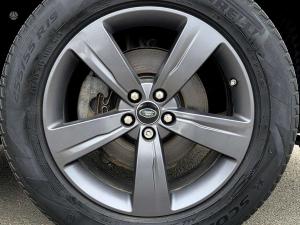 Pelēks Land Rover Range Rover Velar 2018 Tauragė, ar dzinēja tilpumu 2.00 L un nobraukumu 168 tūkst. km par 19600 €, foto 54 vietnē AUTOMOTO.COM.LV