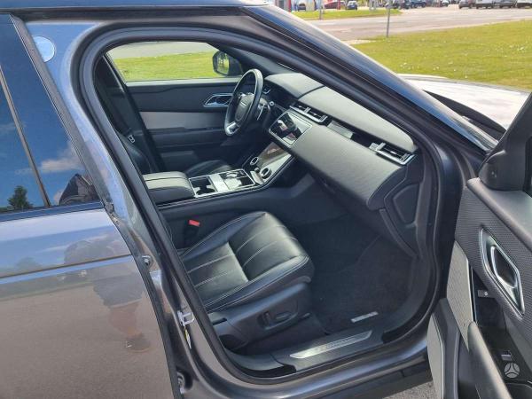 Grey Land Rover Range Rover Velar 2018 in Taurage, with an engine capacity of 2.00 L and mileage of 126 thousand km for 18300 €, photo 10 on AUTOMOTO.COM.LV