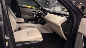 Grey Land Rover Range Rover Velar 2018 in Riga, with an engine capacity of 2.00 L and mileage of 119 thousand km for 28990 €, photo 10 on AUTOMOTO.COM.LV