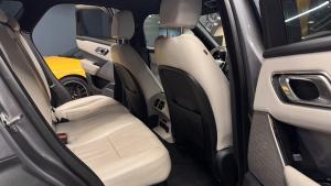 Grey Land Rover Range Rover Velar 2018 in Riga, with an engine capacity of 2.00 L and mileage of 119 thousand km for 28990 €, photo 12 on AUTOMOTO.COM.LV