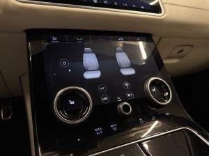 Grey Land Rover Range Rover Velar 2018 in Riga, with an engine capacity of 2.00 L and mileage of 119 thousand km for 28990 €, photo 16 on AUTOMOTO.COM.LV