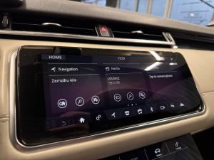 Grey Land Rover Range Rover Velar 2018 in Riga, with an engine capacity of 2.00 L and mileage of 119 thousand km for 28990 €, photo 19 on AUTOMOTO.COM.LV