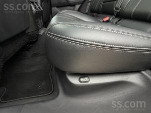 Pelēks Land Rover Range Rover Velar 2018 Rēzekne, ar dzinēja tilpumu 2.00 L un nobraukumu 190 tūkst. km par 19900 €, foto 15 vietnē AUTOMOTO.COM.LV