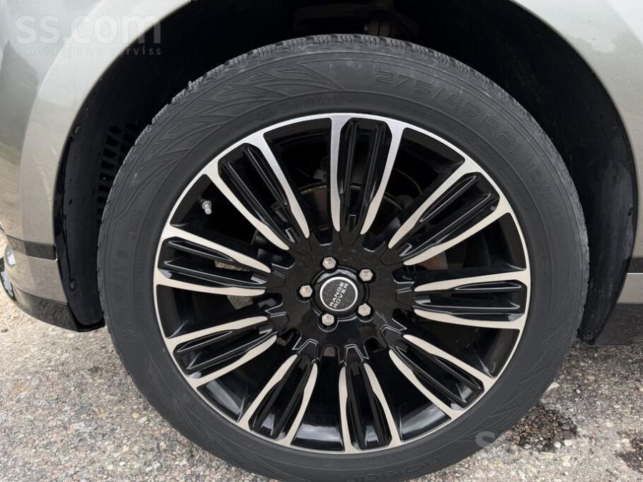 Pelēks Land Rover Range Rover Velar 2018 Rēzekne, ar dzinēja tilpumu 2.00 L un nobraukumu 190 tūkst. km par 19900 €, foto 16 vietnē AUTOMOTO.COM.LV