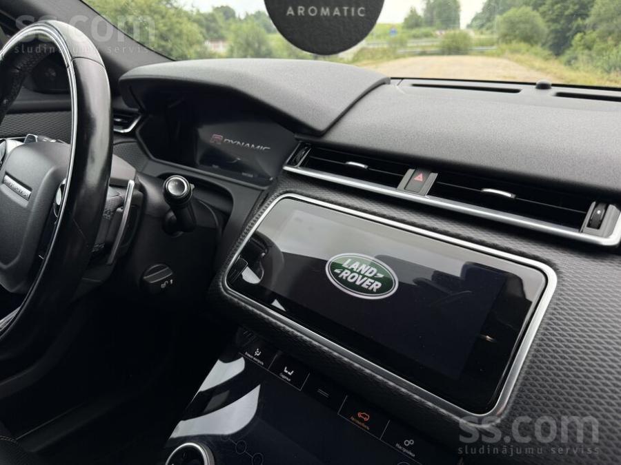 Pelēks Land Rover Range Rover Velar 2018 Rēzekne, ar dzinēja tilpumu 2.00 L un nobraukumu 190 tūkst. km par 19900 €, foto 24 vietnē AUTOMOTO.COM.LV