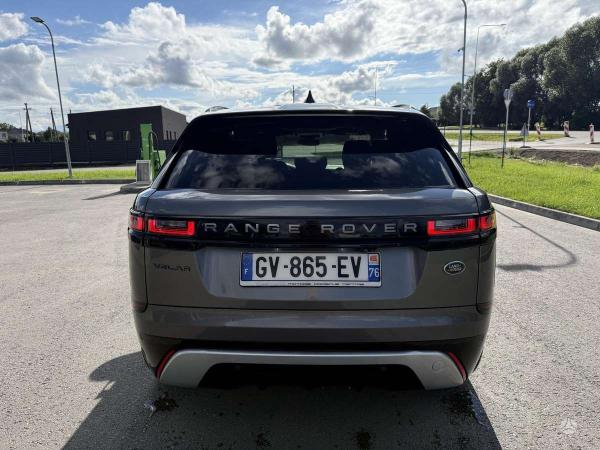 Pelēks Land Rover Range Rover Velar 2018 Tauragė, ar dzinēja tilpumu 2.00 L un nobraukumu 165 tūkst. km par 19500 €, foto 7 vietnē AUTOMOTO.COM.LV