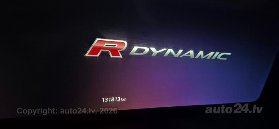 Grey Land Rover Range Rover Velar 2018 in Tartu, with an engine capacity of 3.00 L and mileage of 132 thousand km for 29900 €, photo 7 on AUTOMOTO.COM.LV