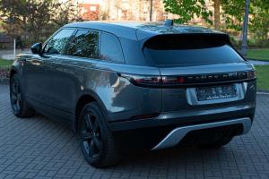 Grey Land Rover Range Rover Velar 2018 in Siauliai, with an engine capacity of 2.00 L and mileage of 147 thousand km for 21900 €, photo 4 on AUTOMOTO.COM.LV