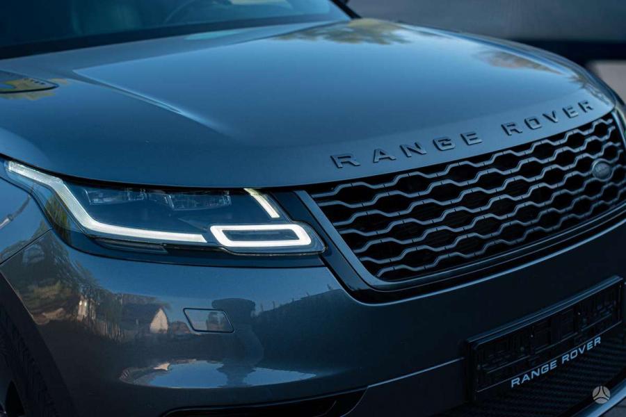 Grey Land Rover Range Rover Velar 2018 in Siauliai, with an engine capacity of 2.00 L and mileage of 147 thousand km for 21900 €, photo 12 on AUTOMOTO.COM.LV