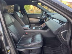 Grey Land Rover Range Rover Velar 2018 in Siauliai, with an engine capacity of 2.00 L and mileage of 147 thousand km for 21900 €, photo 16 on AUTOMOTO.COM.LV
