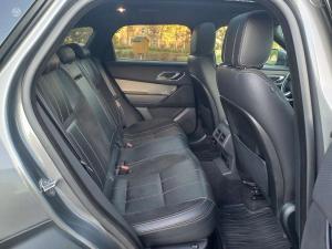 Grey Land Rover Range Rover Velar 2018 in Siauliai, with an engine capacity of 2.00 L and mileage of 147 thousand km for 21900 €, photo 17 on AUTOMOTO.COM.LV