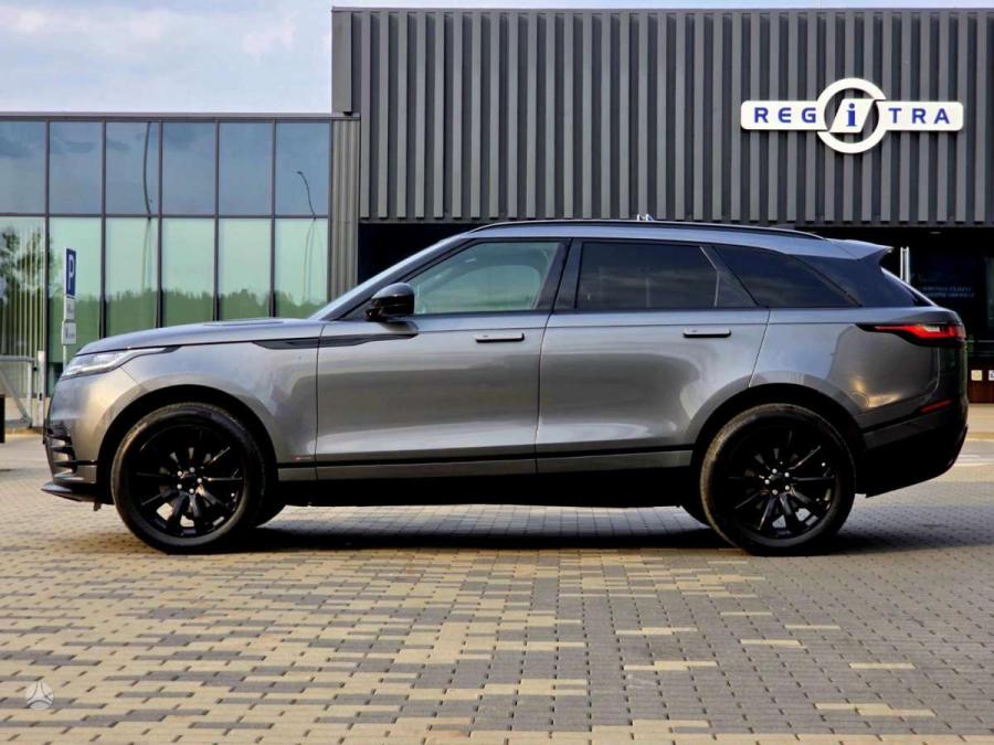 Grey Land Rover Range Rover Velar 2018 in Siauliai, with an engine capacity of 2.00 L and mileage of 157 thousand km for 19250 €, photo 5 on AUTOMOTO.COM.LV
