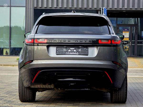 Grey Land Rover Range Rover Velar 2018 in Siauliai, with an engine capacity of 2.00 L and mileage of 157 thousand km for 19250 €, photo 6 on AUTOMOTO.COM.LV