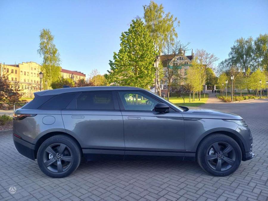 Pelēks Land Rover Range Rover Velar 2018 Šauļi, ar dzinēja tilpumu 2.00 L un nobraukumu 147 tūkst. km par 21300 €, foto 12 vietnē AUTOMOTO.COM.LV