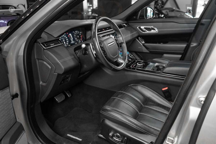 Pelēks Land Rover Range Rover Velar 2018 Rīga, ar dzinēja tilpumu 2.00 L un nobraukumu 75 tūkst. km par 29500 €, foto 10 vietnē AUTOMOTO.COM.LV