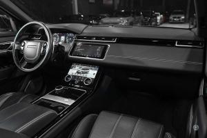 Pelēks Land Rover Range Rover Velar 2018 Rīga, ar dzinēja tilpumu 2.00 L un nobraukumu 75 tūkst. km par 29500 €, foto 13 vietnē AUTOMOTO.COM.LV