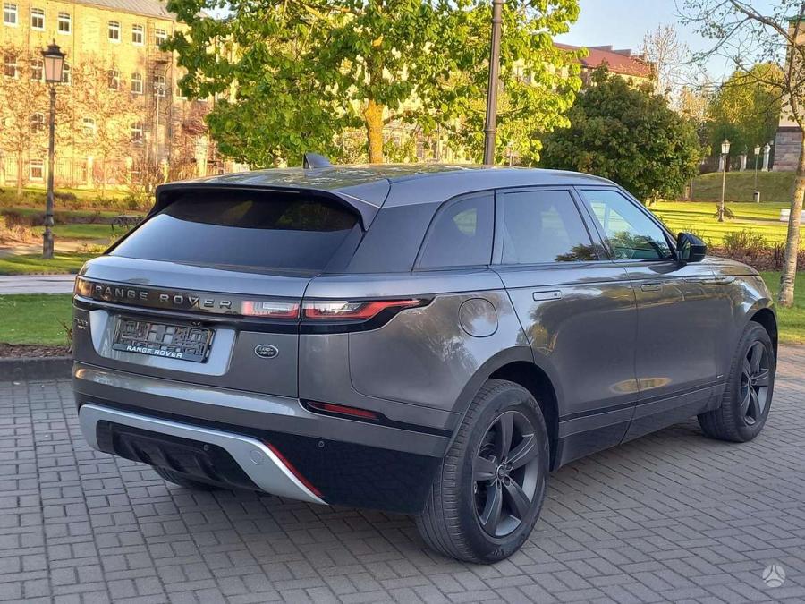 Grey Land Rover Range Rover Velar 2018 in Siauliai, with an engine capacity of 2.00 L and mileage of 147 thousand km for 21300 €, photo 3 on AUTOMOTO.COM.LV