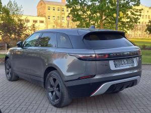 Grey Land Rover Range Rover Velar 2018 in Siauliai, with an engine capacity of 2.00 L and mileage of 147 thousand km for 21300 €, photo 7 on AUTOMOTO.COM.LV