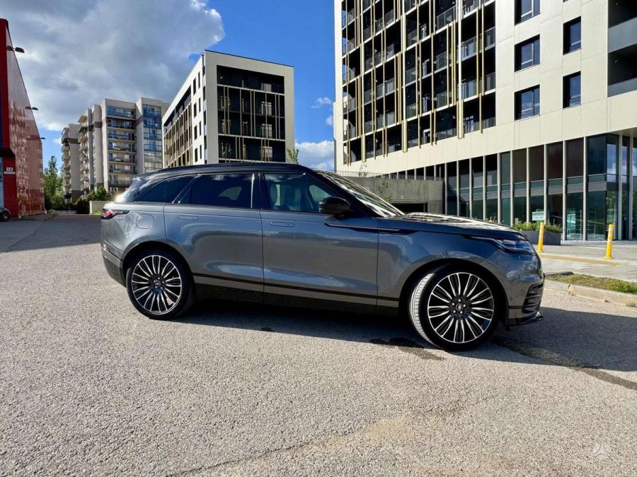 Grey Land Rover Range Rover Velar 2018 in Vilnius, with an engine capacity of 2.99 L and mileage of 109 thousand km for 27400 €, photo 3 on AUTOMOTO.COM.LV