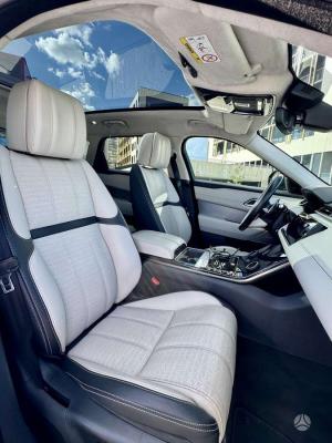 Grey Land Rover Range Rover Velar 2018 in Vilnius, with an engine capacity of 2.99 L and mileage of 109 thousand km for 27400 €, photo 14 on AUTOMOTO.COM.LV