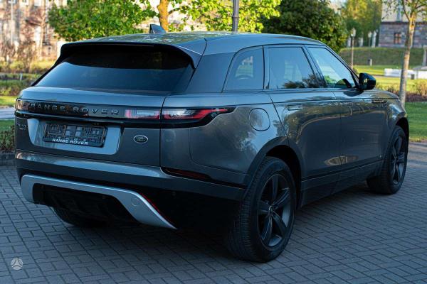 Grey Land Rover Range Rover Velar 2018 in Siauliai, with an engine capacity of 2.00 L and mileage of 147 thousand km for 20950 €, photo 6 on AUTOMOTO.COM.LV