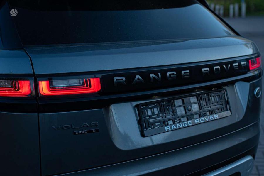 Grey Land Rover Range Rover Velar 2018 in Siauliai, with an engine capacity of 2.00 L and mileage of 147 thousand km for 20950 €, photo 13 on AUTOMOTO.COM.LV