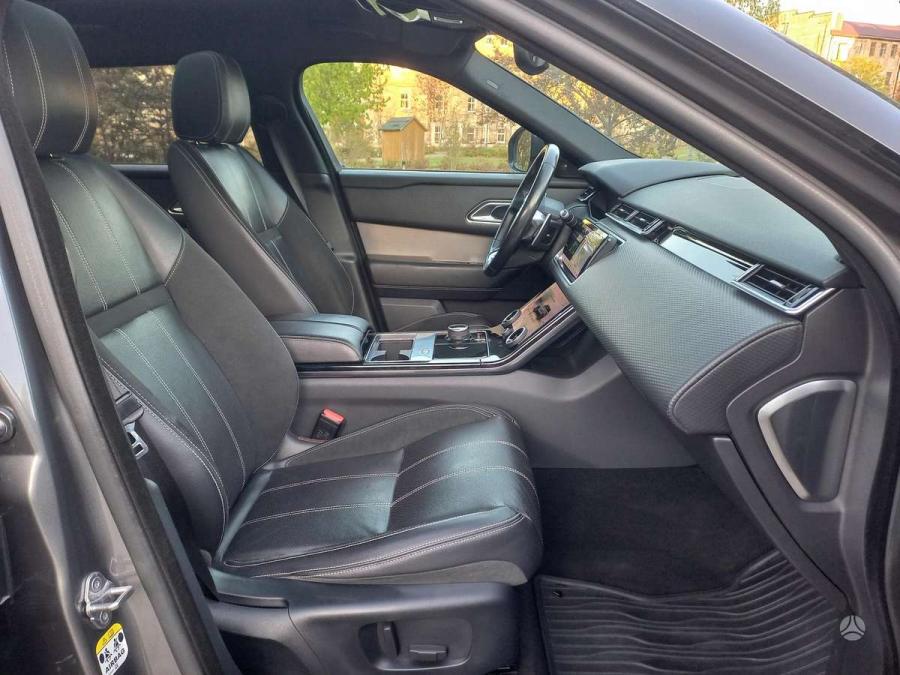 Grey Land Rover Range Rover Velar 2018 in Siauliai, with an engine capacity of 2.00 L and mileage of 147 thousand km for 20950 €, photo 16 on AUTOMOTO.COM.LV