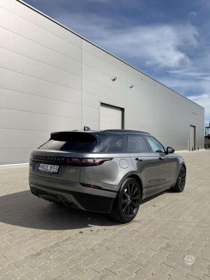 Grey Land Rover Range Rover Velar 2018 in Vilnius, with an engine capacity of 2.99 L and mileage of 270 thousand km for 20000 €, photo 5 on AUTOMOTO.COM.LV