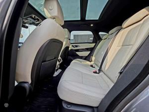 Grey Land Rover Range Rover Velar 2018 in Siauliai, with an engine capacity of 2.00 L and mileage of 157 thousand km for 19250 €, photo 26 on AUTOMOTO.COM.LV