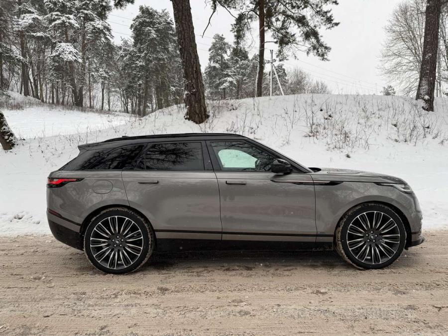Pelēks Land Rover Range Rover Velar 2019 Viļņa, ar dzinēja tilpumu 2.00 L un nobraukumu 149 tūkst. km par 34900 €, foto 4 vietnē AUTOMOTO.COM.LV