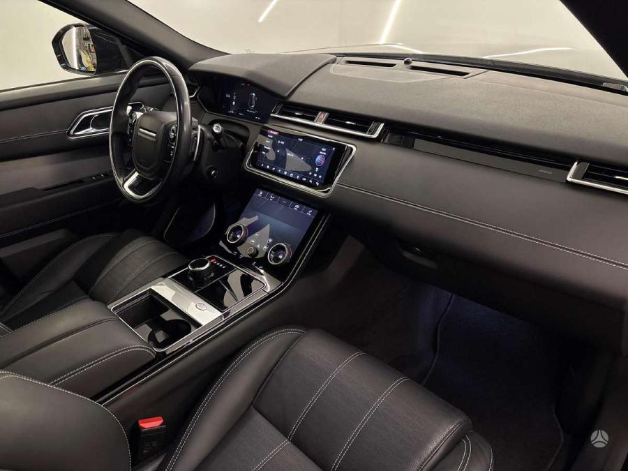 Pelēks Land Rover Range Rover Velar 2019 Marijampole, ar dzinēja tilpumu 2.00 L un nobraukumu 139 tūkst. km par 24999 €, foto 20 vietnē AUTOMOTO.COM.LV