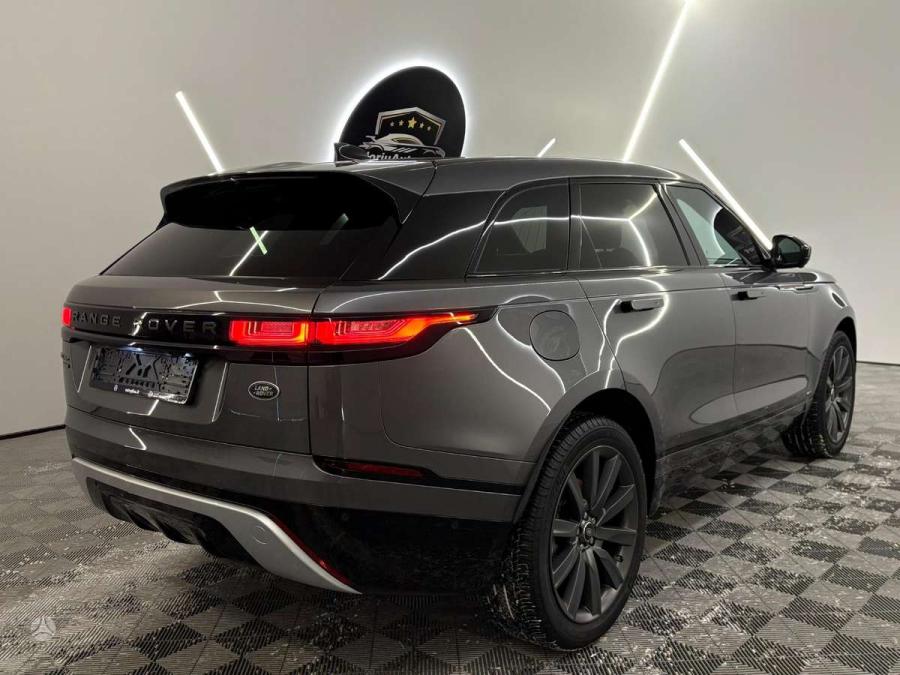 Pelēks Land Rover Range Rover Velar 2019 Marijampole, ar dzinēja tilpumu 2.00 L un nobraukumu 139 tūkst. km par 24999 €, foto 31 vietnē AUTOMOTO.COM.LV